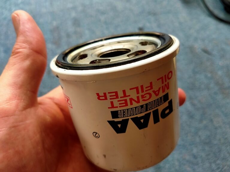 オイルフィルターを分解して構造とマグネットの効果を確認(PIAA Z11-M) | メンテナンス